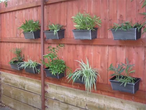 Fence Garden How To Hang Flower Pots On A Fence